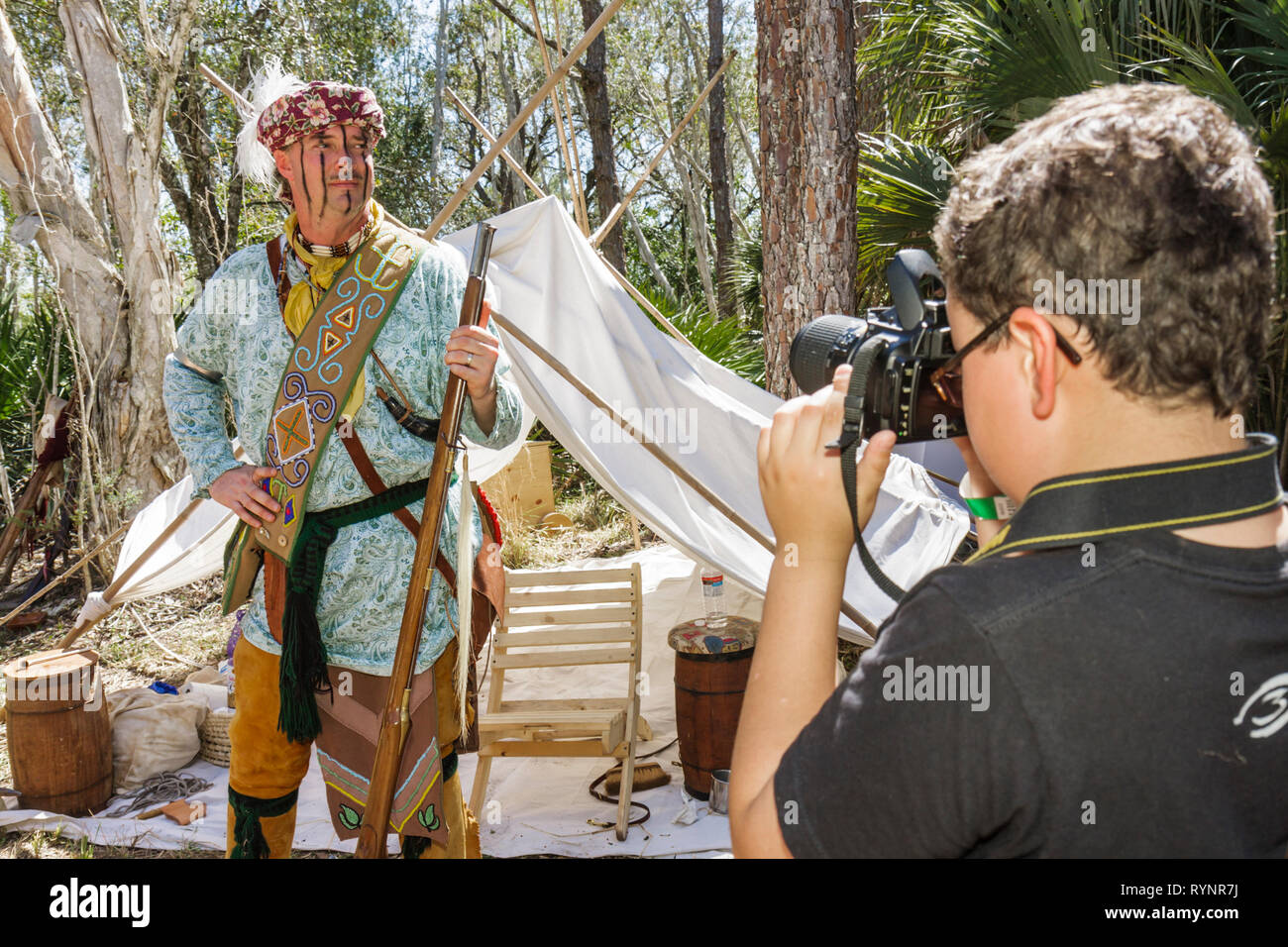 Seminole turban -Fotos und -Bildmaterial in hoher Auflösung – Alamy