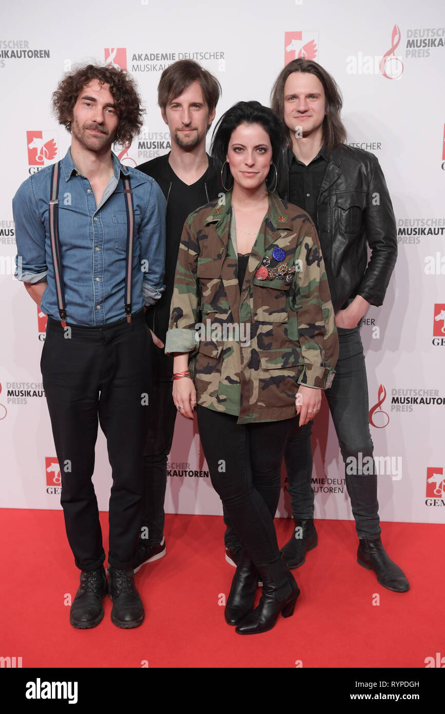 14. März 2019, Berlin: Sängerin Stefanie Kloß und ihre Band Silbermond ...