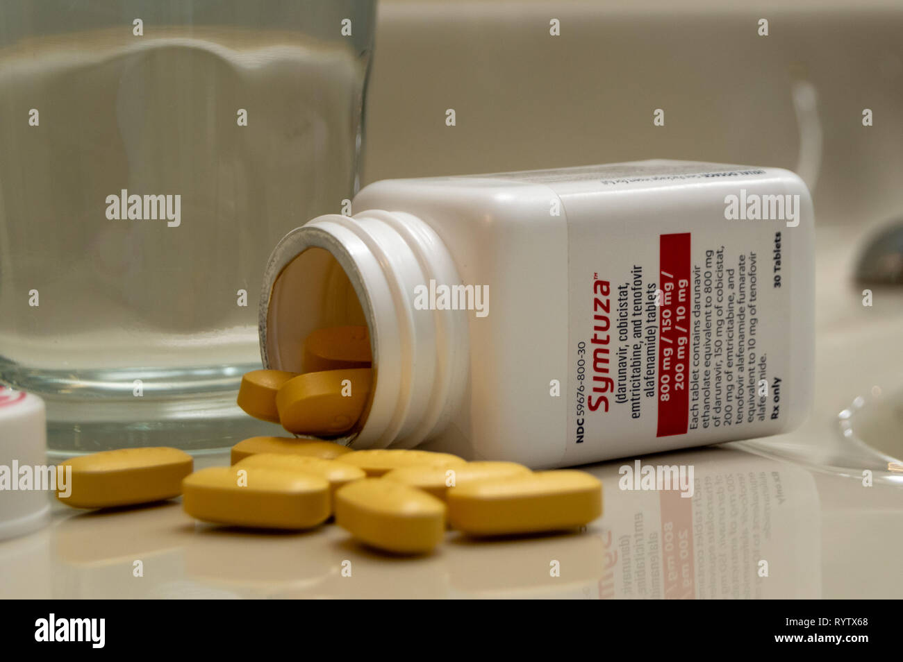 Wasserinfektion behandeln -Fotos und -Bildmaterial in hoher Auflösung ...