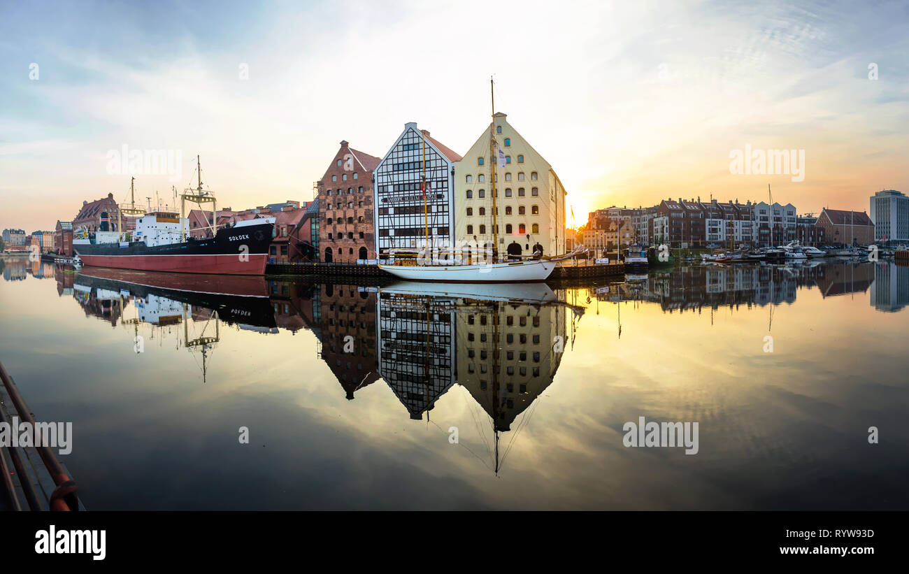 Danzig museum -Fotos und -Bildmaterial in hoher Auflösung – Alamy