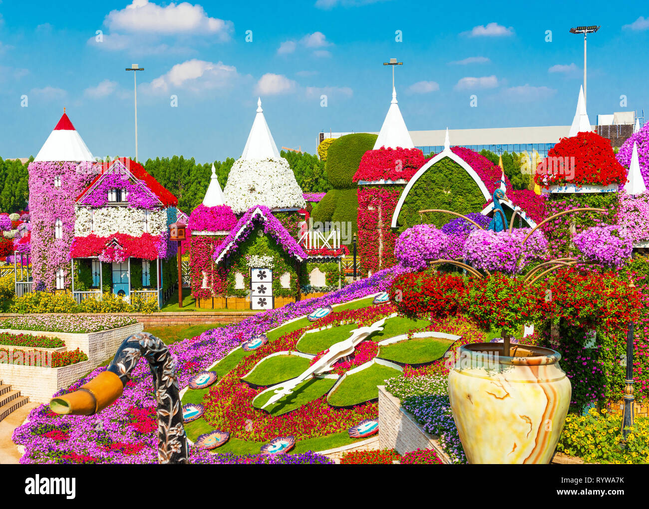 Dubai miracle garden -Fotos und -Bildmaterial in hoher Auflösung – Alamy