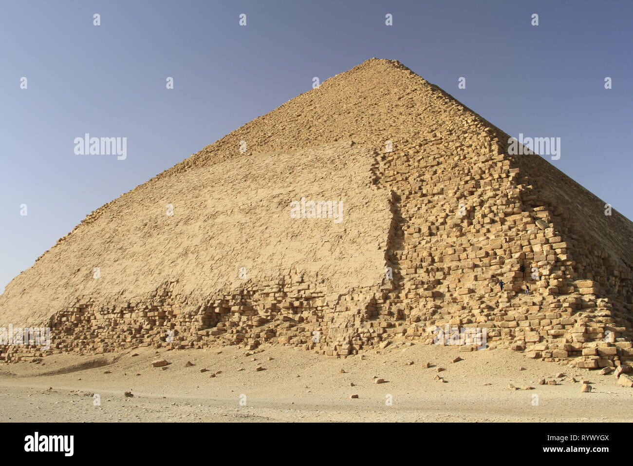 Pyramide von sneferu -Fotos und -Bildmaterial in hoher Auflösung – Alamy