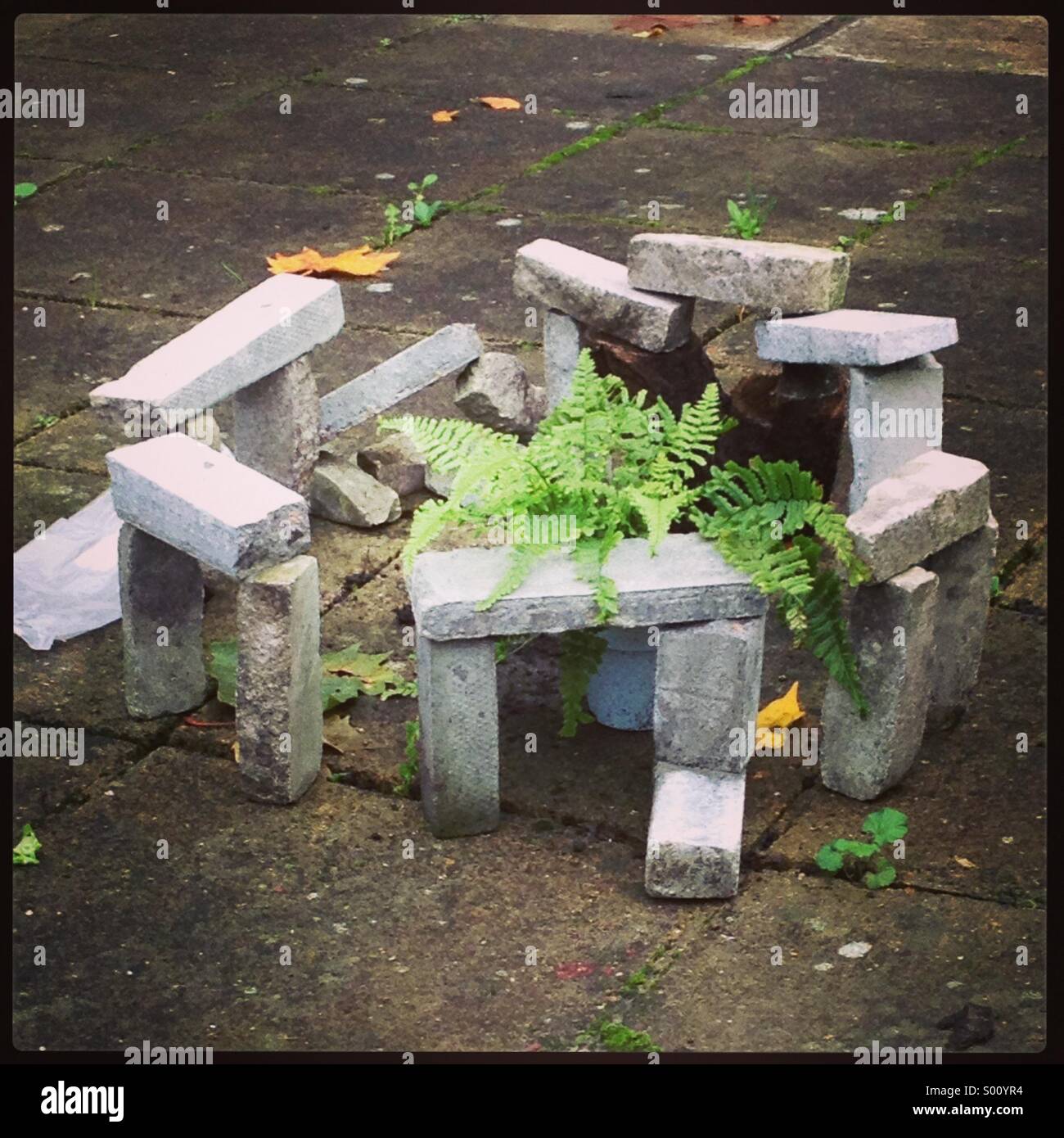 Mini henge -Fotos und -Bildmaterial in hoher Auflösung – Alamy