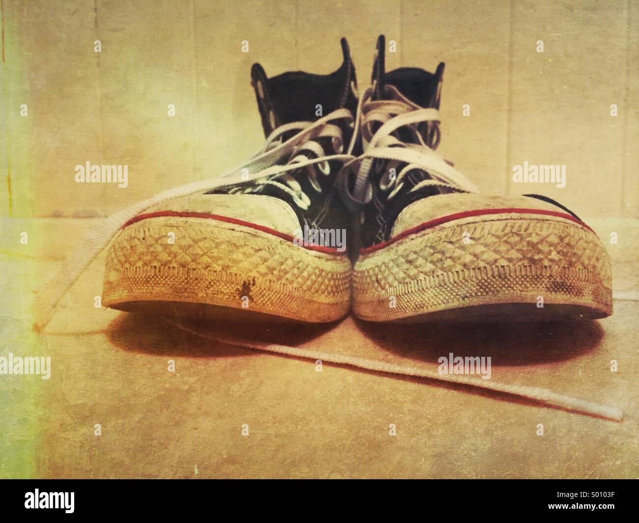 Converse trainers -Fotos und -Bildmaterial in hoher Auflösung – Alamy