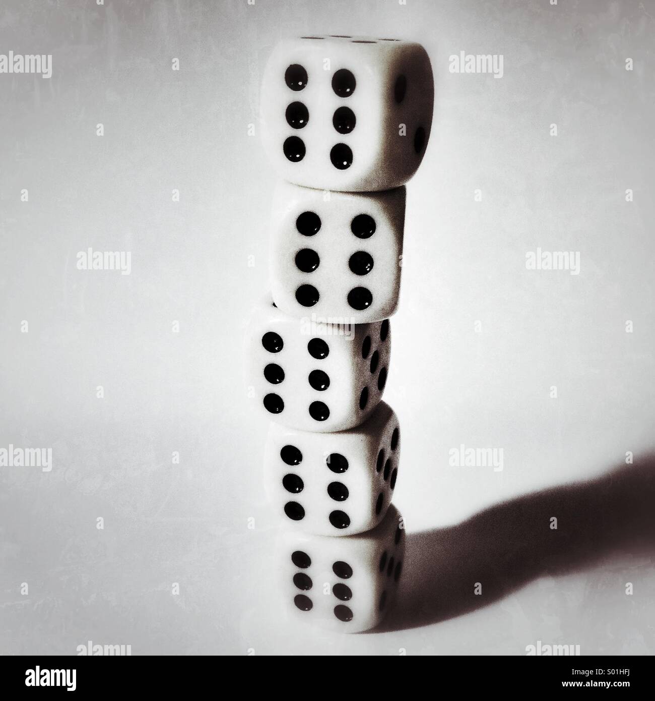 Würfel Diese Würfel Stockfotos und -bilder Kaufen - Alamy