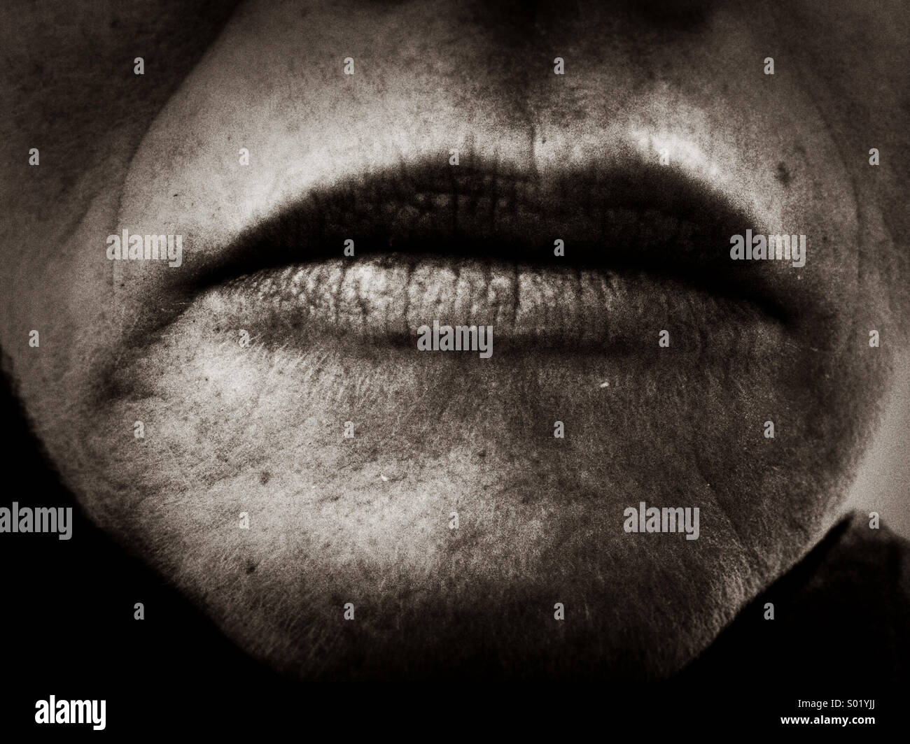 Mund angespannt -Fotos und -Bildmaterial in hoher Auflösung – Alamy