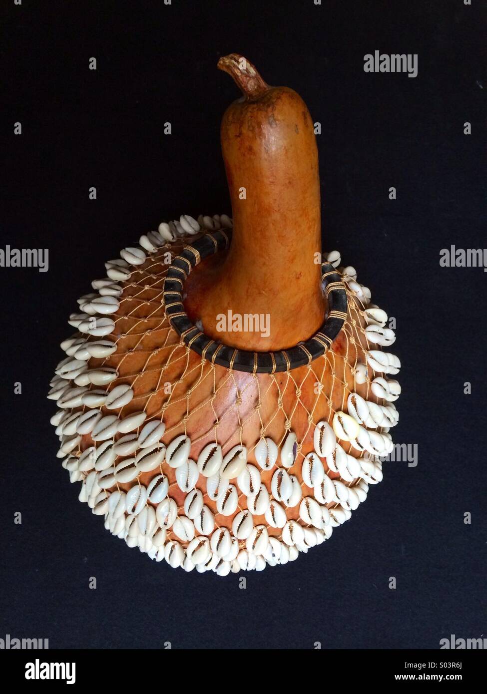 Rattle Instrument Stockfotos und -bilder Kaufen - Alamy