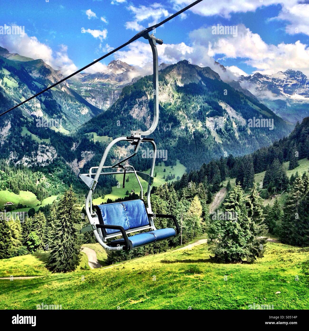 Sesselbahn sessellift -Fotos und -Bildmaterial in hoher Auflösung – Alamy