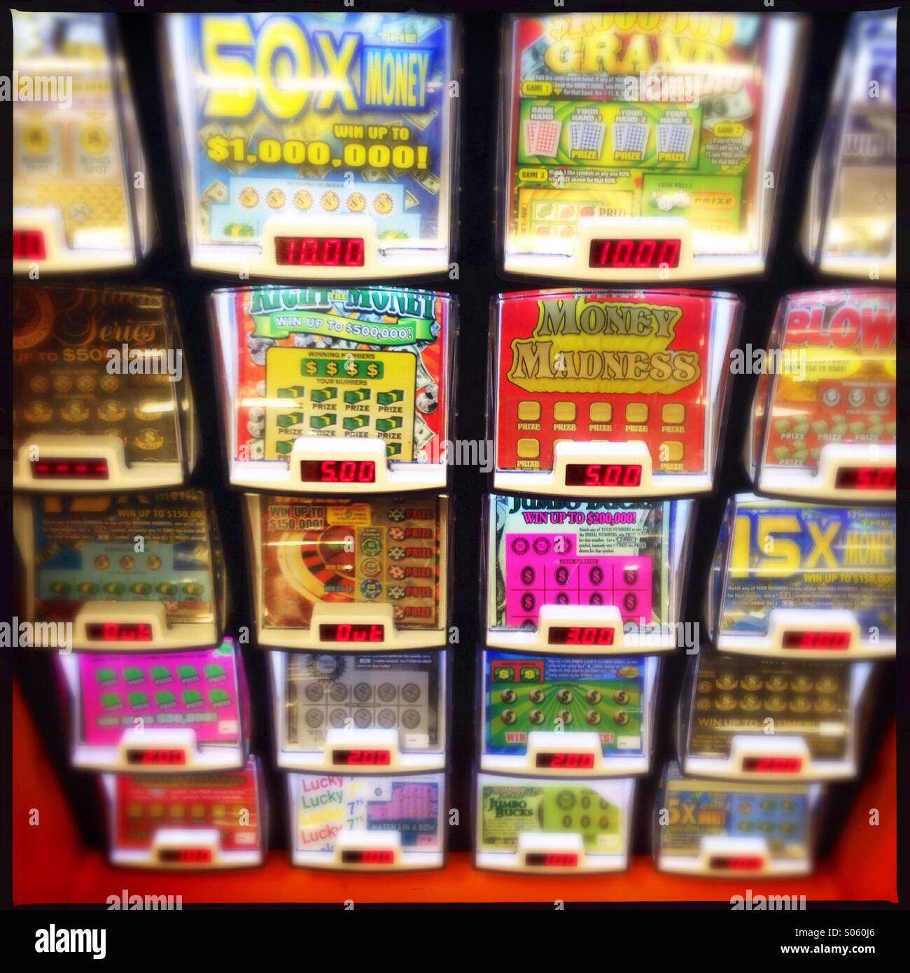 Scratch ticket -Fotos und -Bildmaterial in hoher Auflösung – Alamy