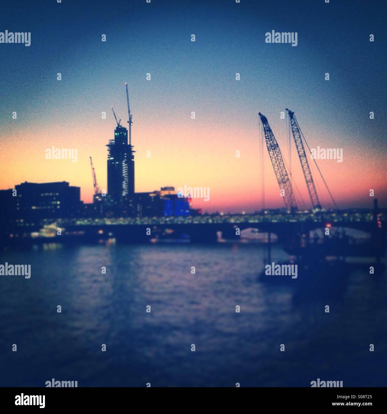 Alter vater thames -Fotos und -Bildmaterial in hoher Auflösung – Alamy