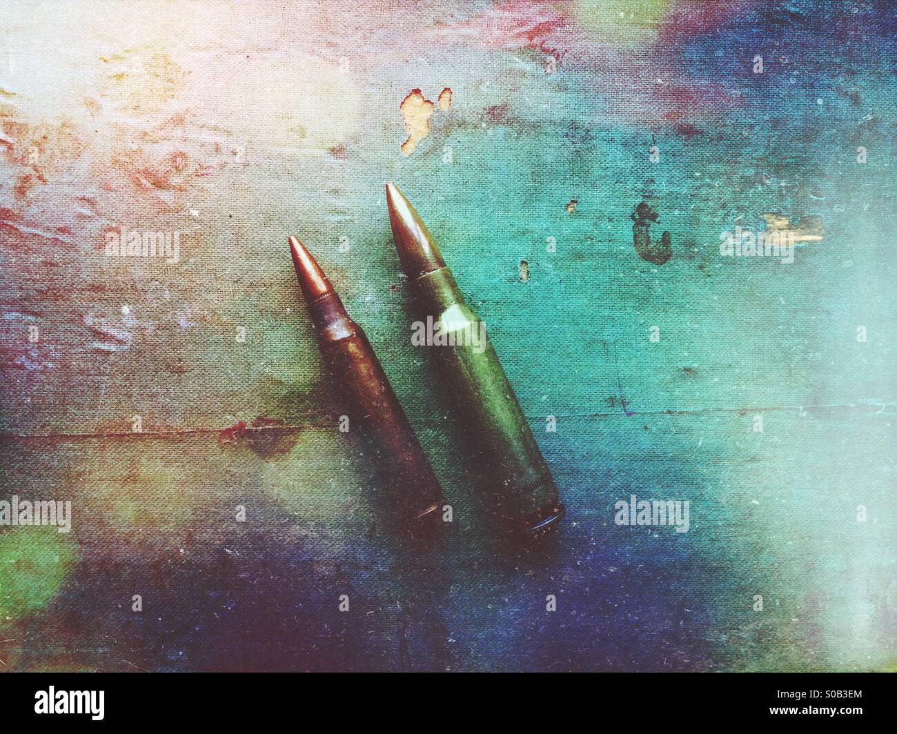 Kugeln und waffen -Fotos und -Bildmaterial in hoher Auflösung – Alamy