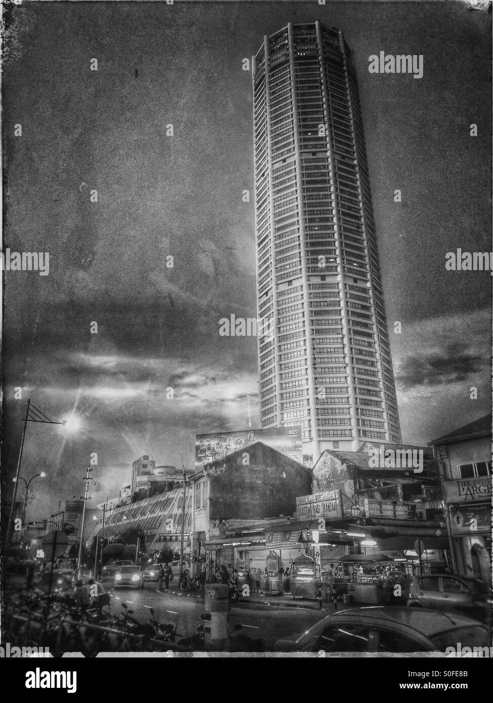 Komtar tower -Fotos und -Bildmaterial in hoher Auflösung – Alamy