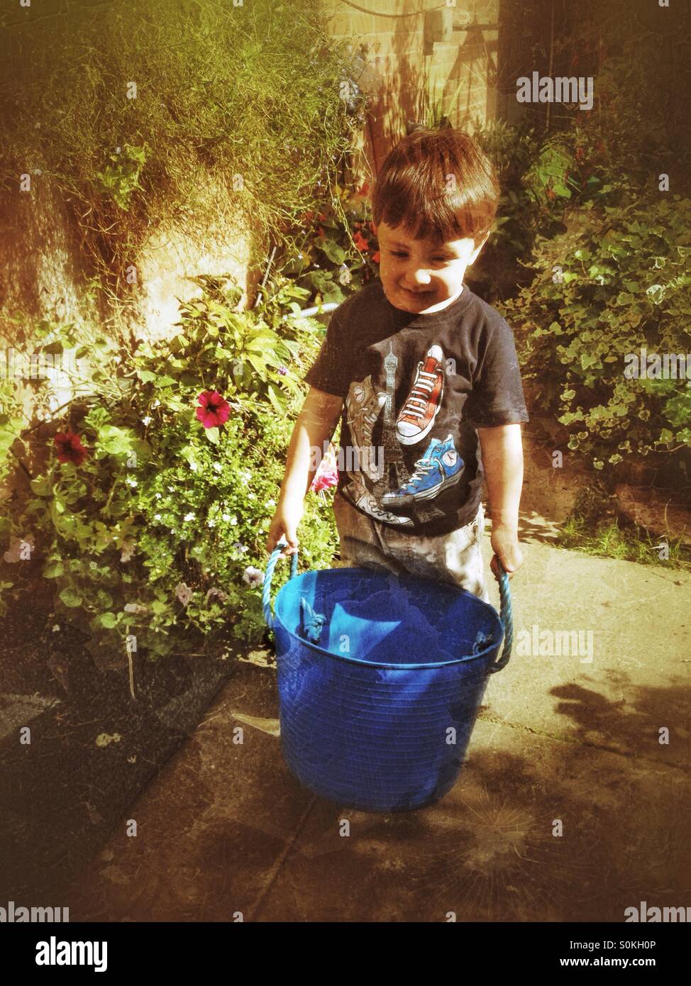 Blauer Gartencontainer Stockfotos und -bilder Kaufen - Alamy