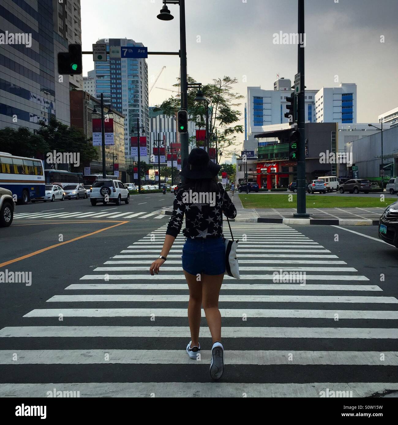 Bonifacio global city -Fotos und -Bildmaterial in hoher Auflösung – Alamy