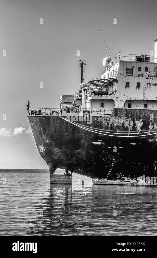 Boot und schiff Schwarzweiß-Stockfotos und -bilder - Seite 2 - Alamy