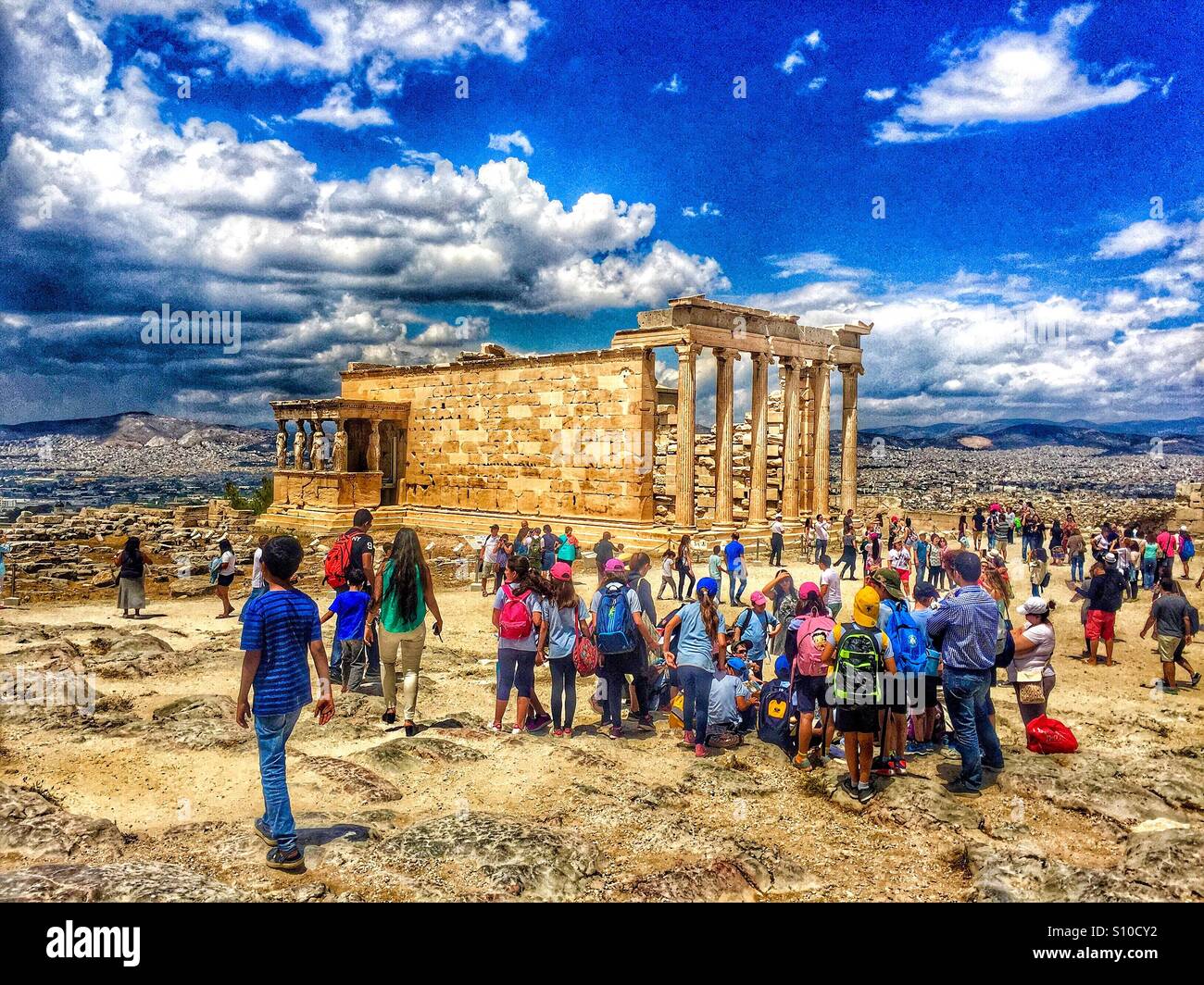 Schule mit kindern athen -Fotos und -Bildmaterial in hoher Auflösung ...