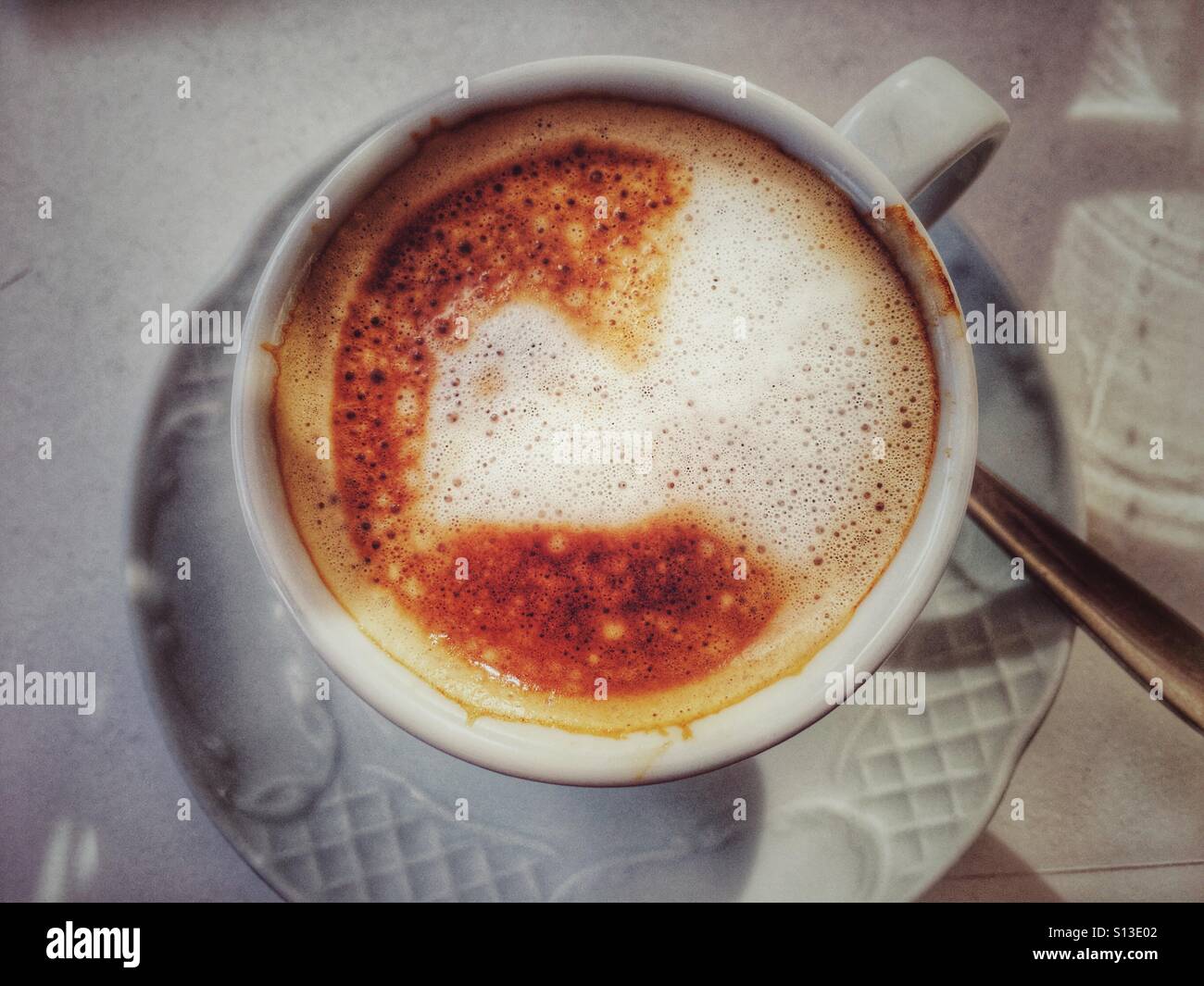 Cafe con leche -Fotos und -Bildmaterial in hoher Auflösung – Alamy
