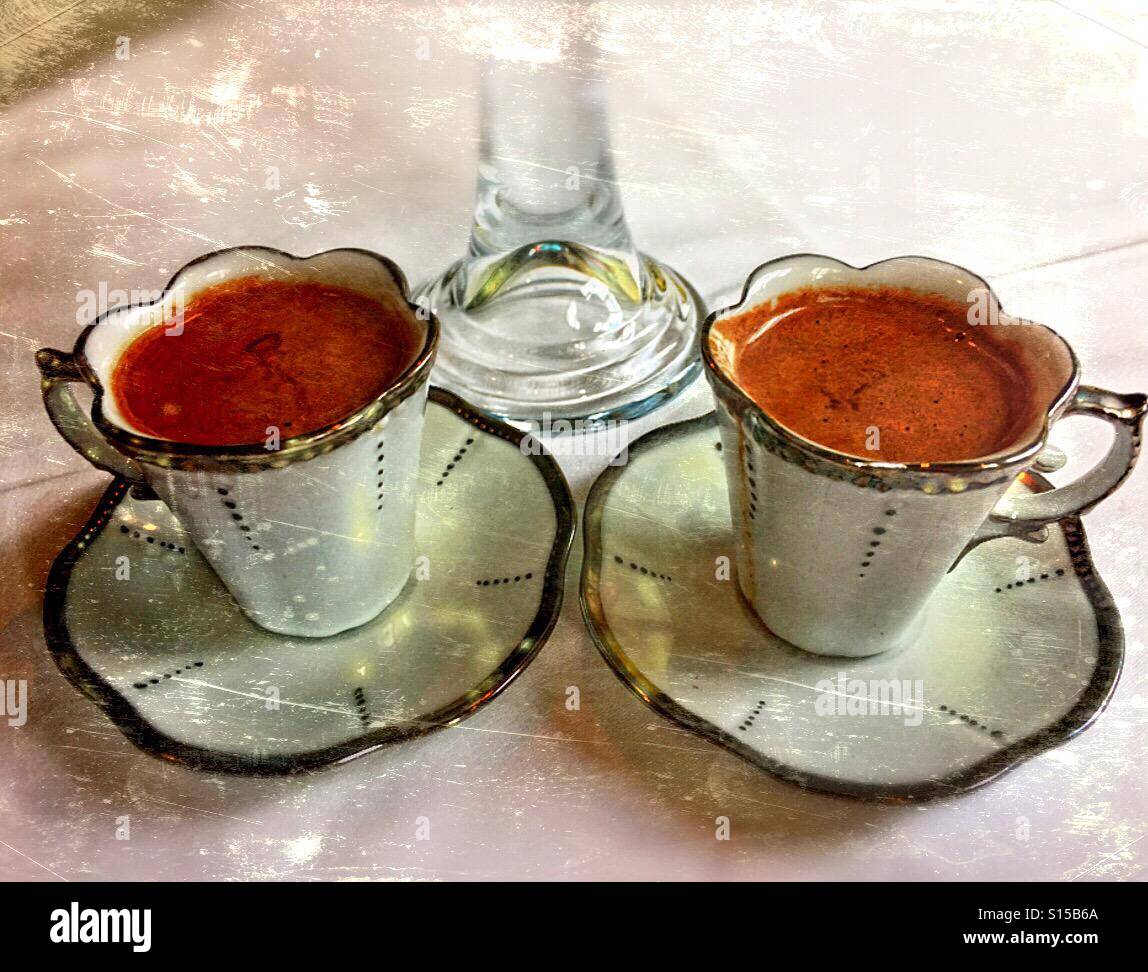 Türkischer mokka -Fotos und -Bildmaterial in hoher Auflösung – Alamy