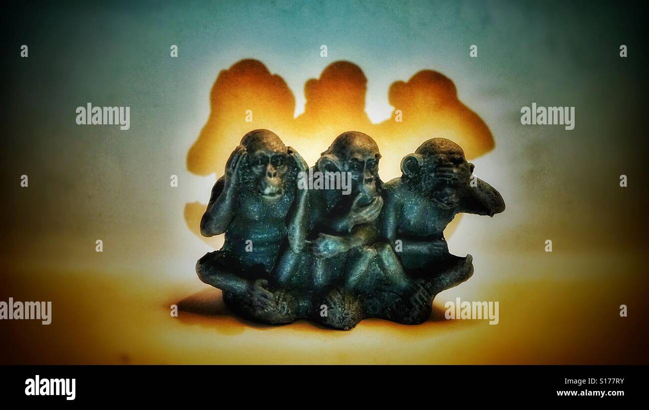 Three wise monkeys -Fotos und -Bildmaterial in hoher Auflösung - Seite ...