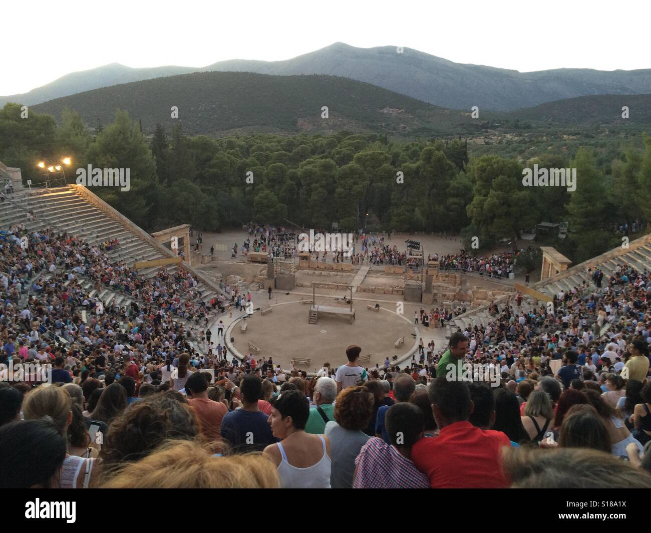 Ancient theater -Fotos und -Bildmaterial in hoher Auflösung – Alamy