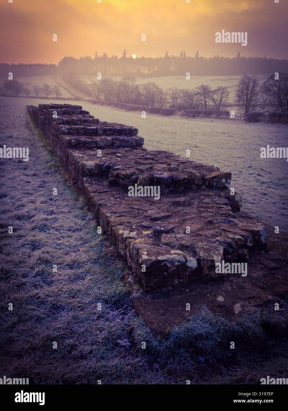 Römische Stadtmauer am schwarzen Wagen Turm Stockfotografie - Alamy Römische Stadtmauer am schwarzen Wagen Turm Stockfotografie - Alamy