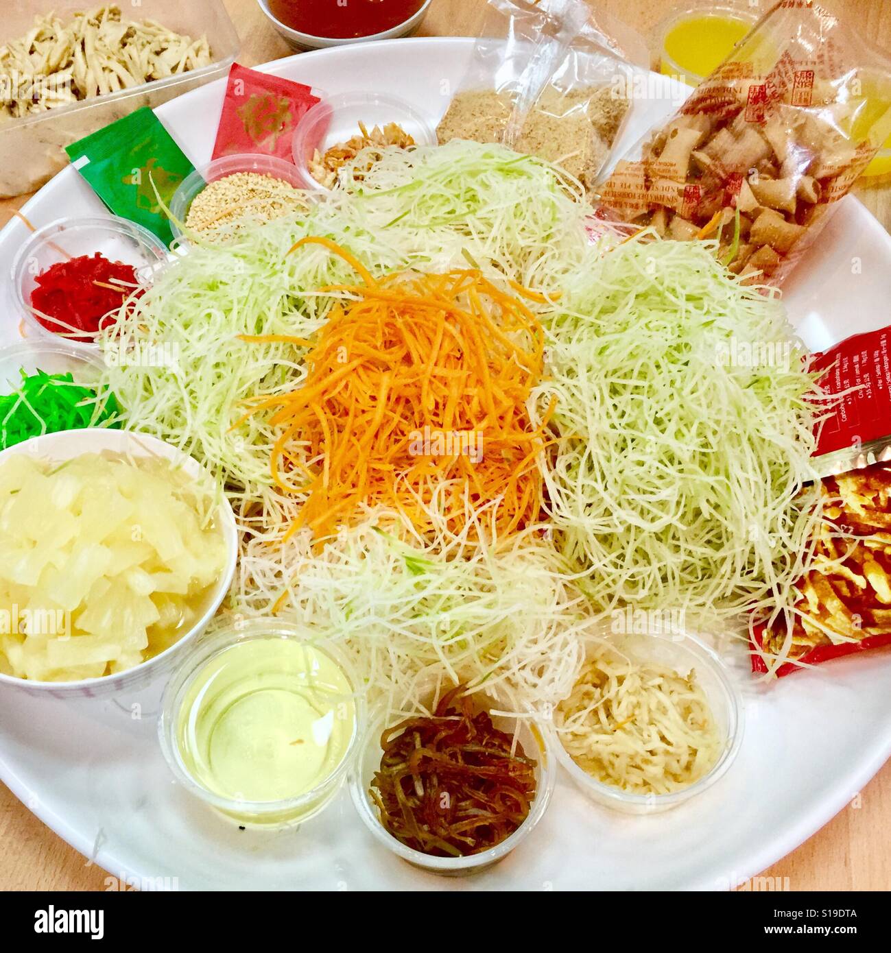 Lo hei yu sheng -Fotos und -Bildmaterial in hoher Auflösung – Alamy