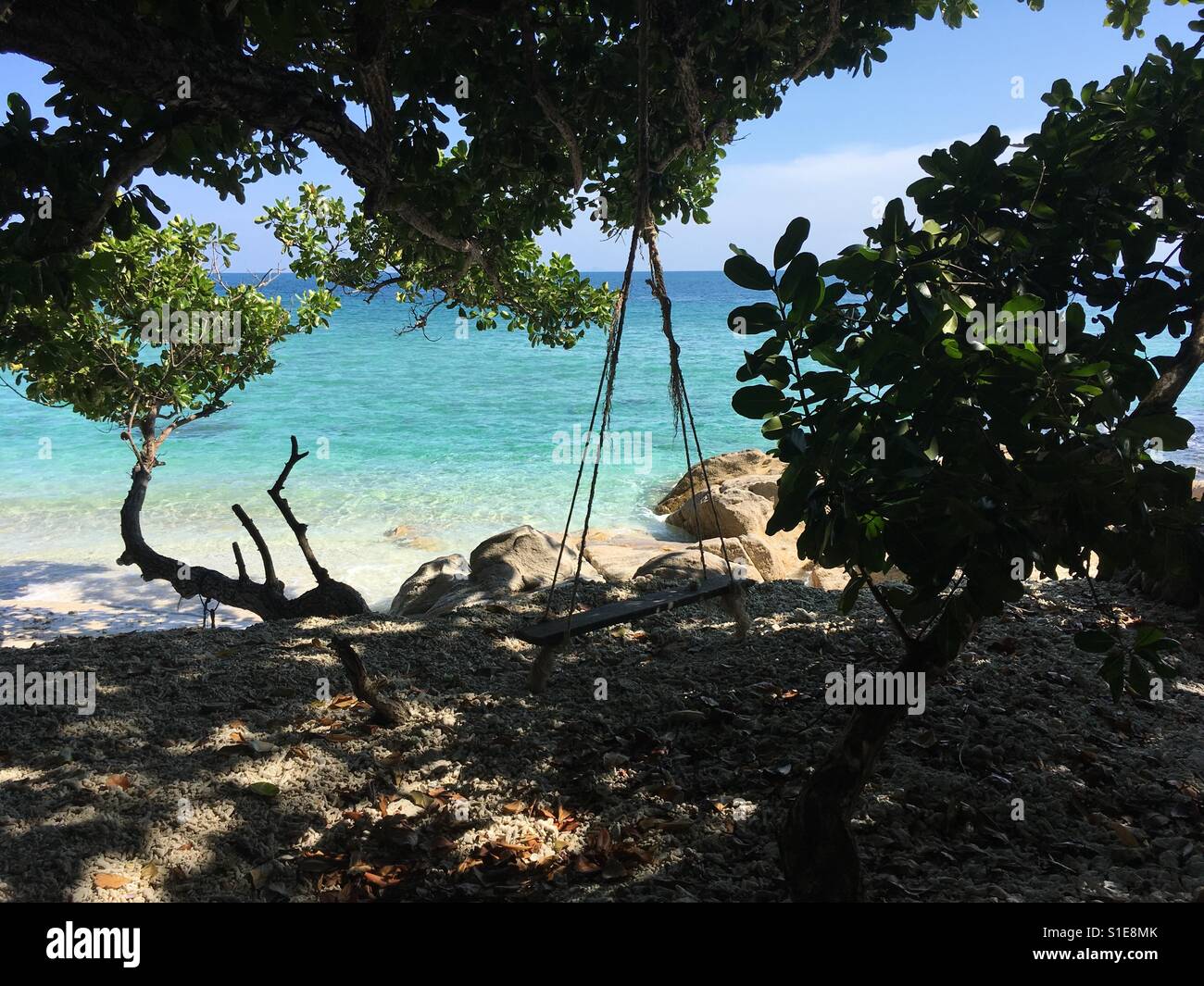 Weg zum paradies -Fotos und -Bildmaterial in hoher Auflösung – Alamy