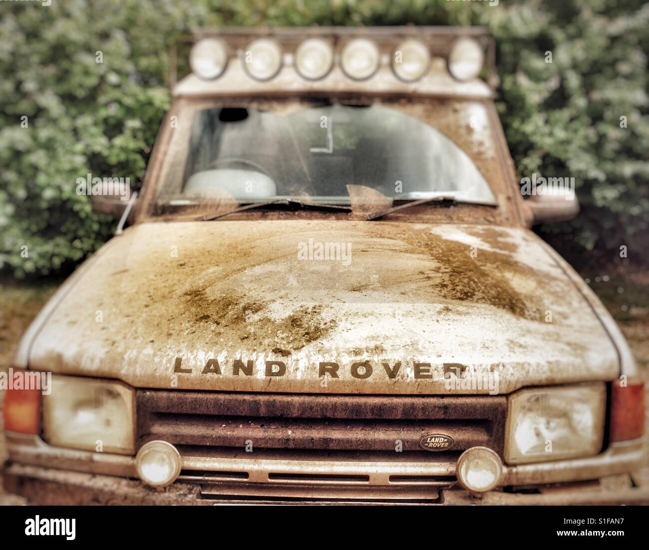 Land rover discovery rally car -Fotos und -Bildmaterial in hoher ...