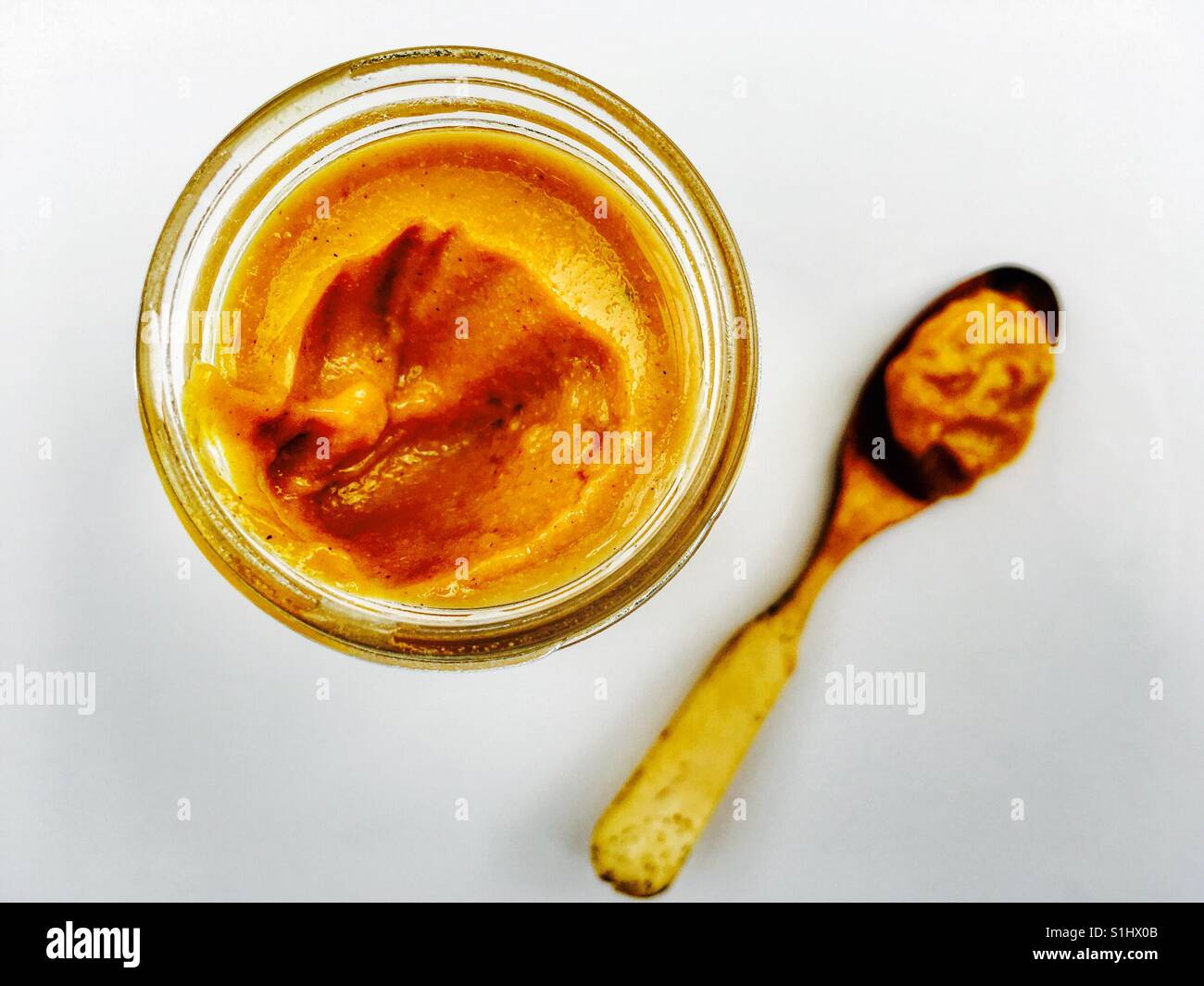 Glas englischer senf -Fotos und -Bildmaterial in hoher Auflösung – Alamy