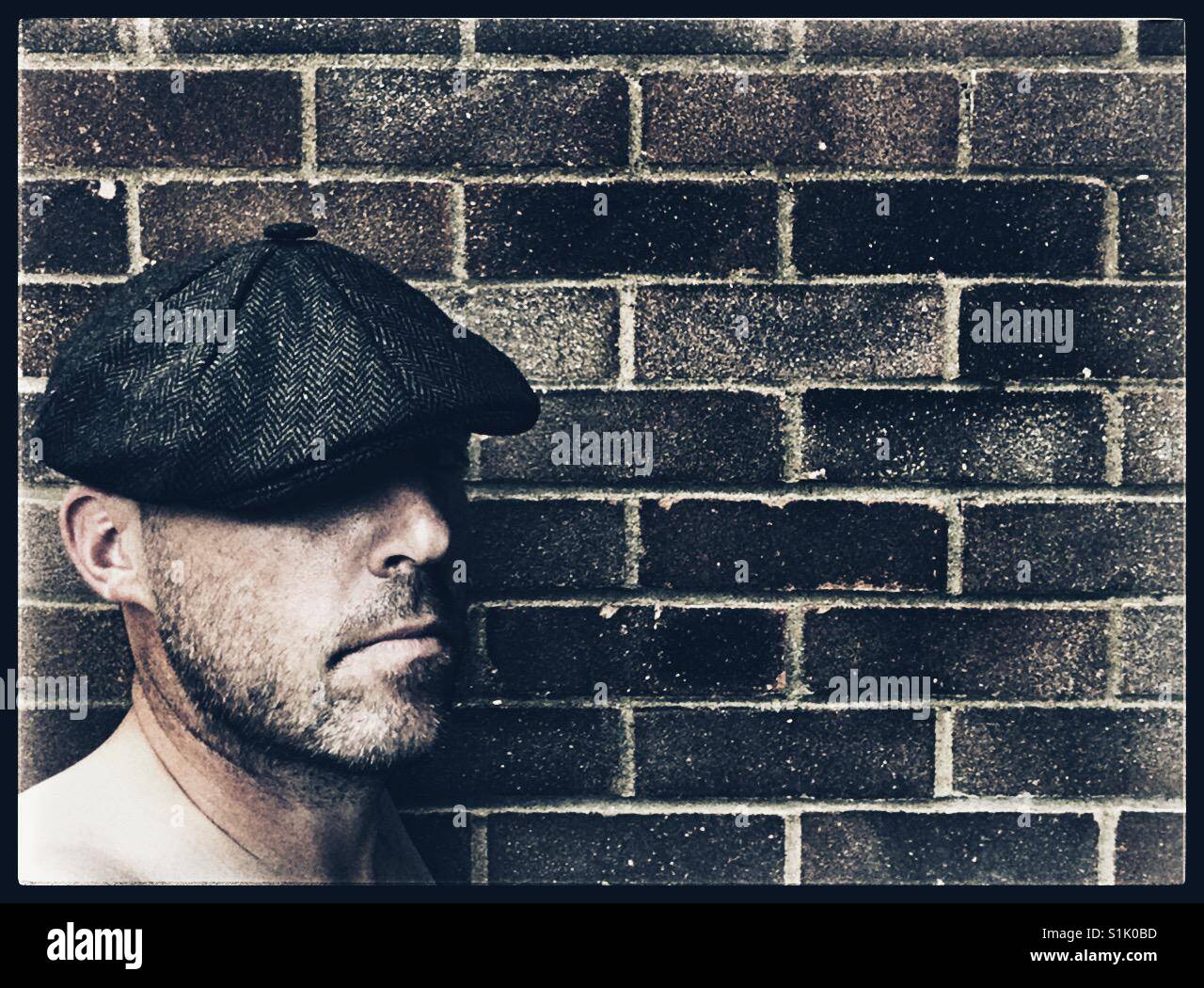 Peaky scheuklappen stil -Fotos und -Bildmaterial in hoher Auflösung – Alamy
