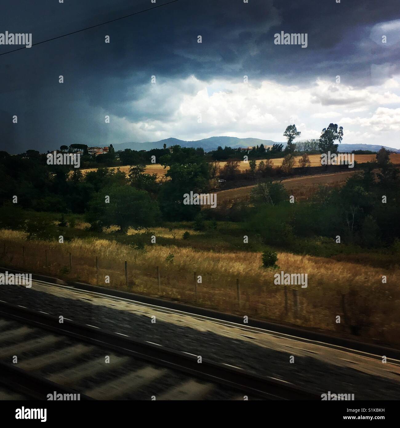 Vias zug -Fotos und -Bildmaterial in hoher Auflösung – Alamy