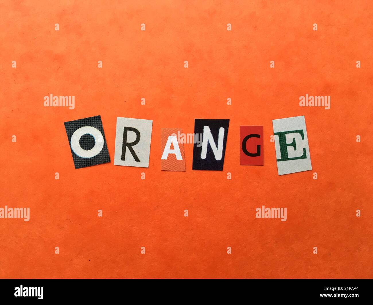 Orange buchstaben -Fotos und -Bildmaterial in hoher Auflösung – Alamy