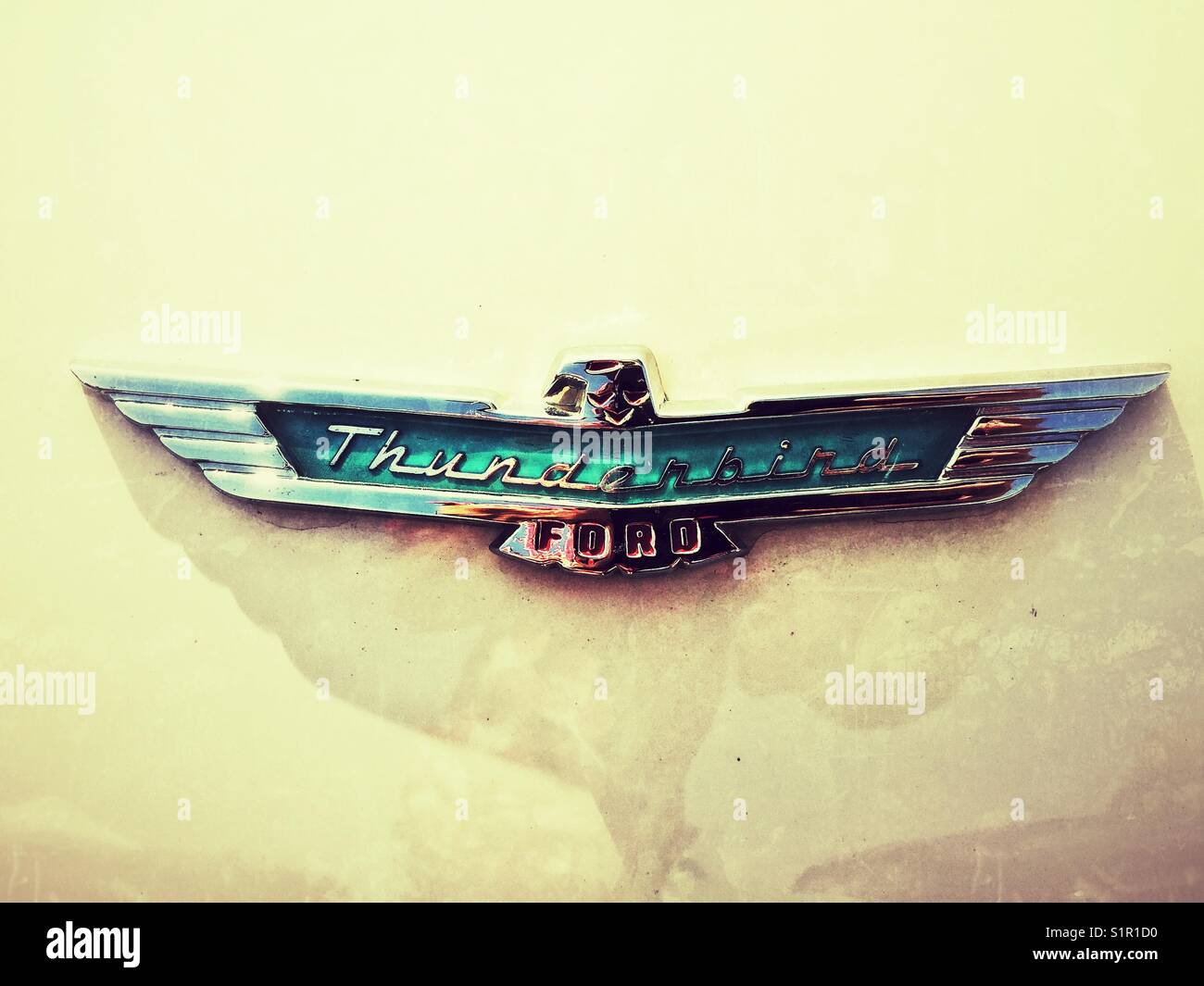 Thunderbird car -Fotos und -Bildmaterial in hoher Auflösung – Alamy