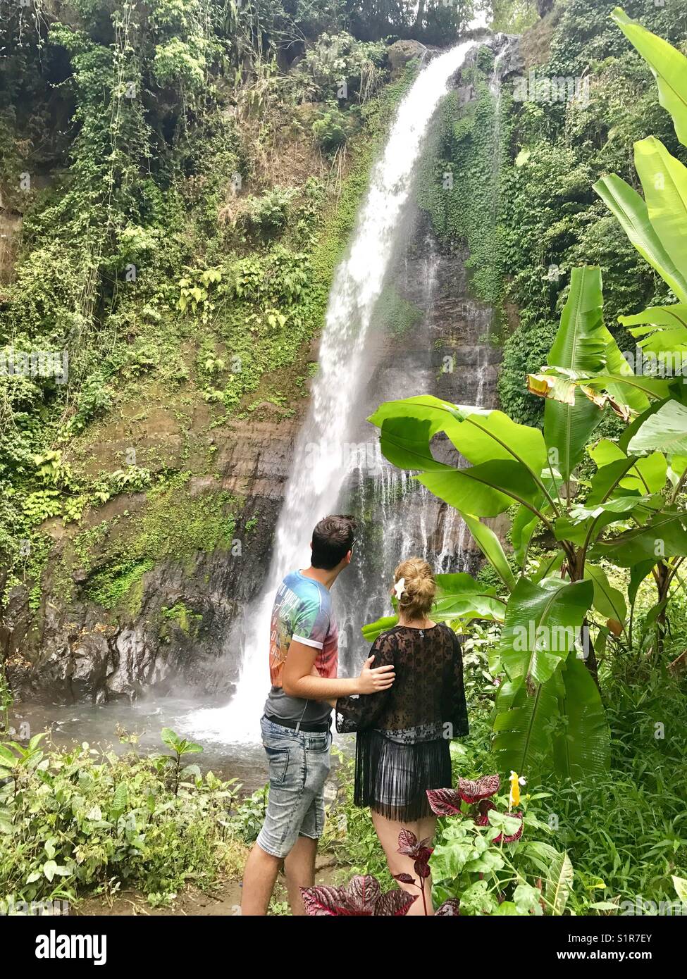 Git git waterfall -Fotos und -Bildmaterial in hoher Auflösung – Alamy