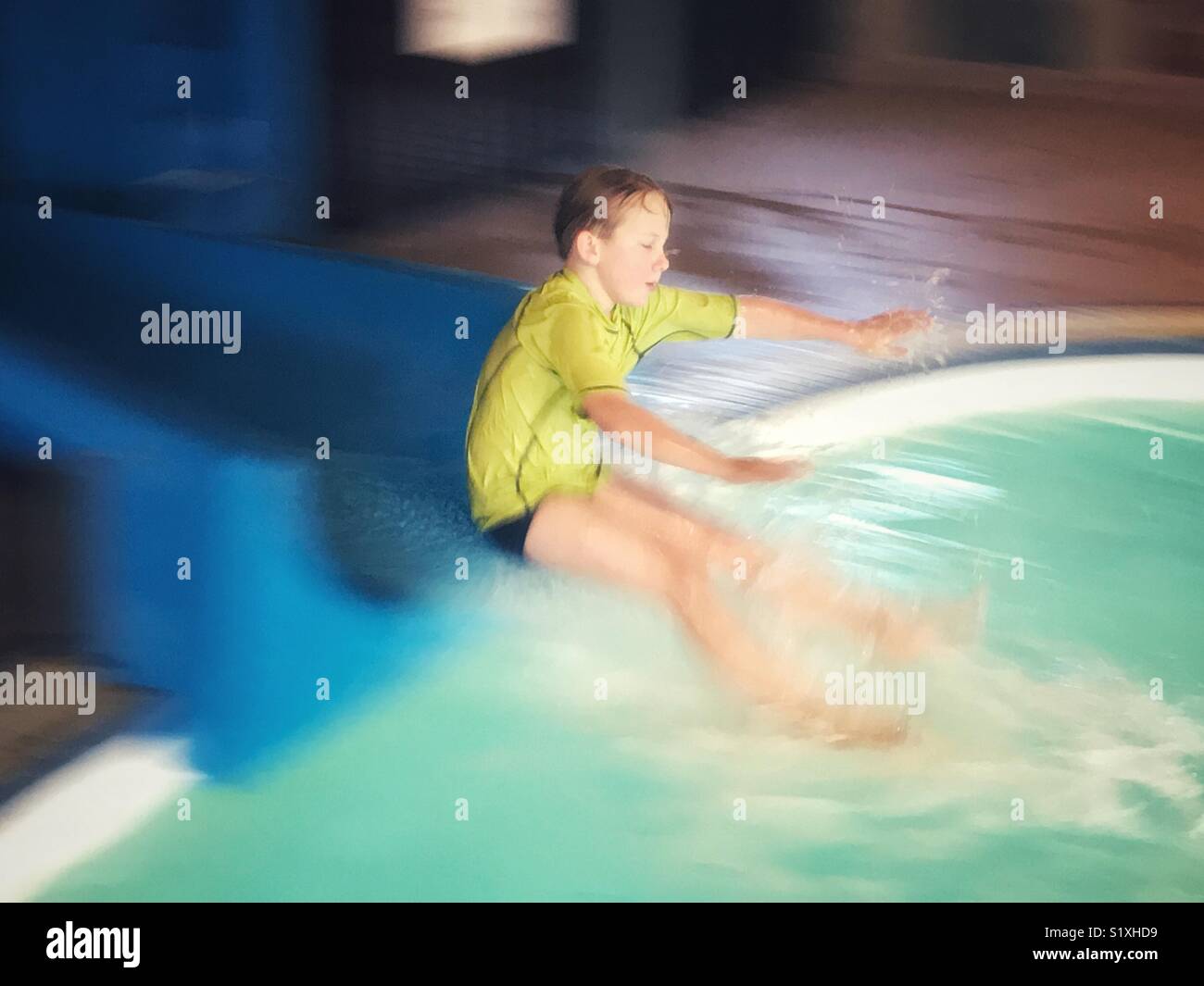 Wasserrutsche waterslide -Fotos und -Bildmaterial in hoher Auflösung ...