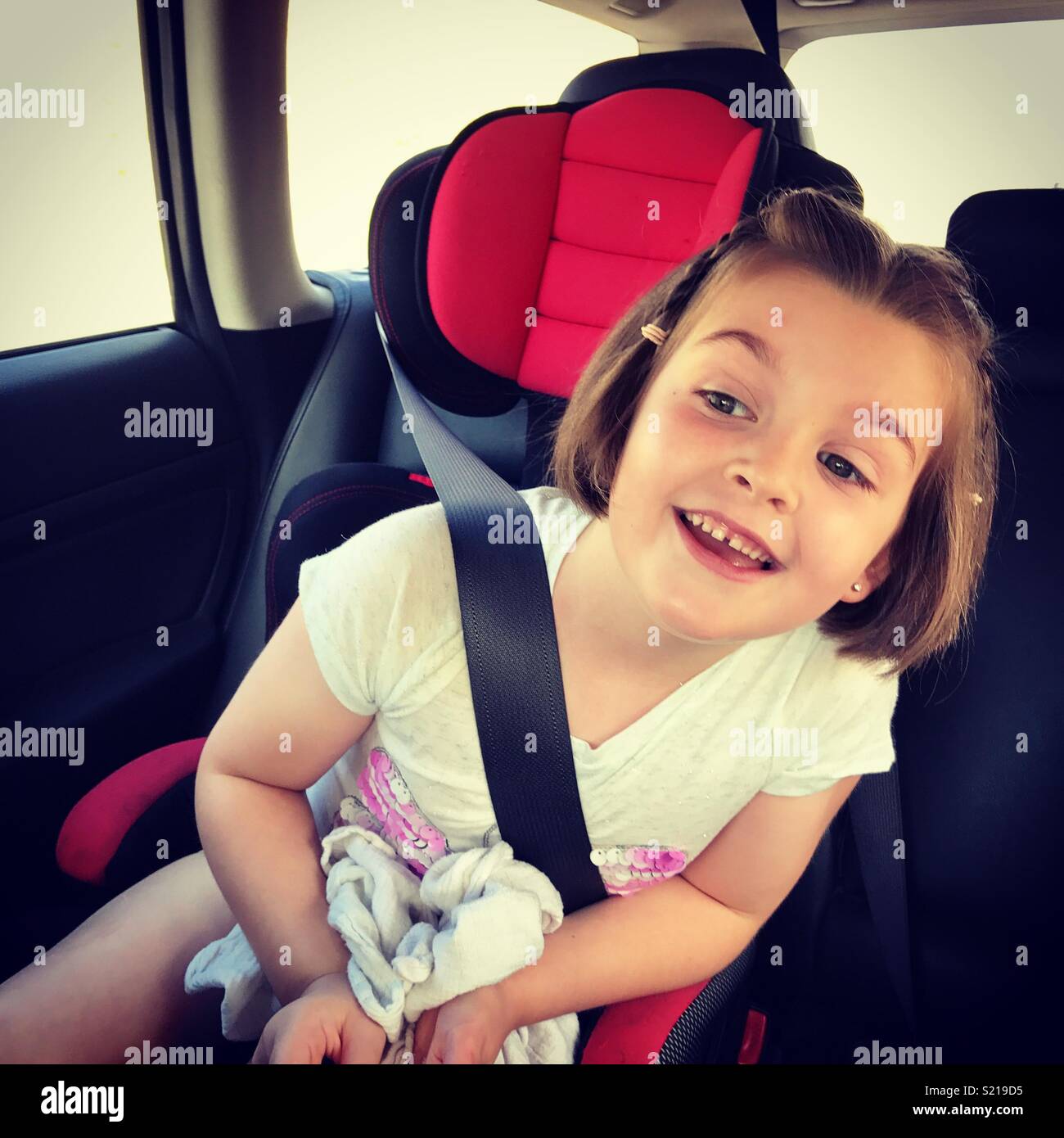 Erregt mädchen -Fotos und -Bildmaterial in hoher Auflösung – Alamy