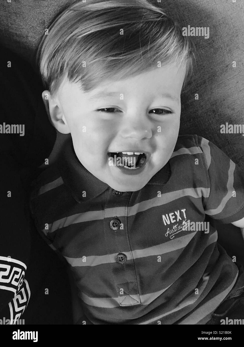 Laughing kind -Fotos und -Bildmaterial in hoher Auflösung – Alamy