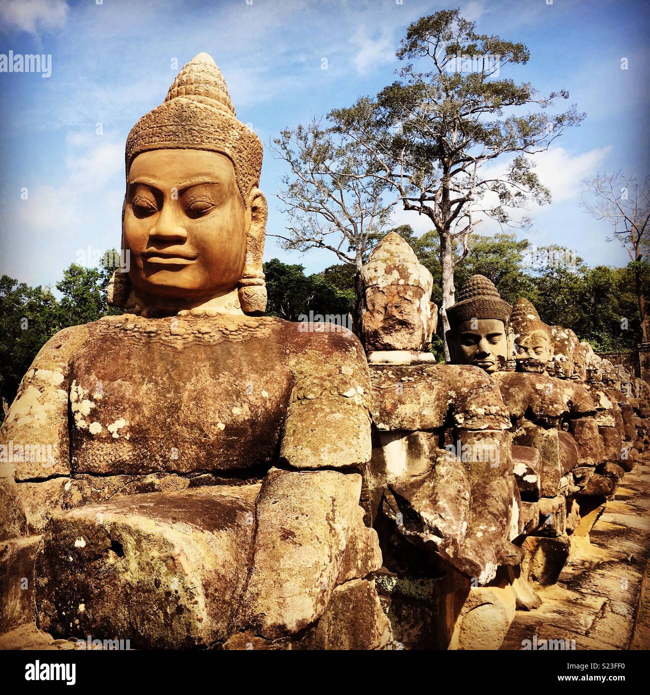 Statuen kambodscha -Fotos und -Bildmaterial in hoher Auflösung – Alamy