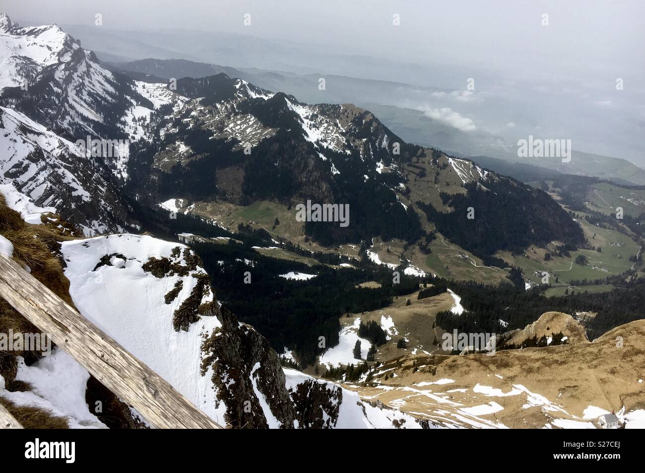 Luzerner see und pilatus -Fotos und -Bildmaterial in hoher Auflösung ...