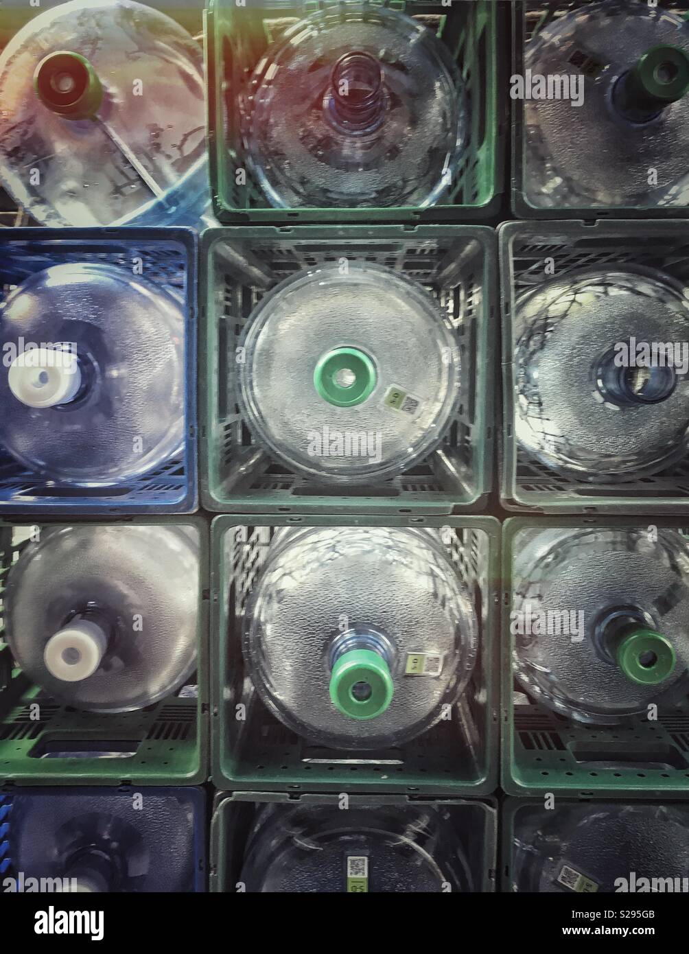 Gallone wasser Stockfotos und -bilder Kaufen - Alamy