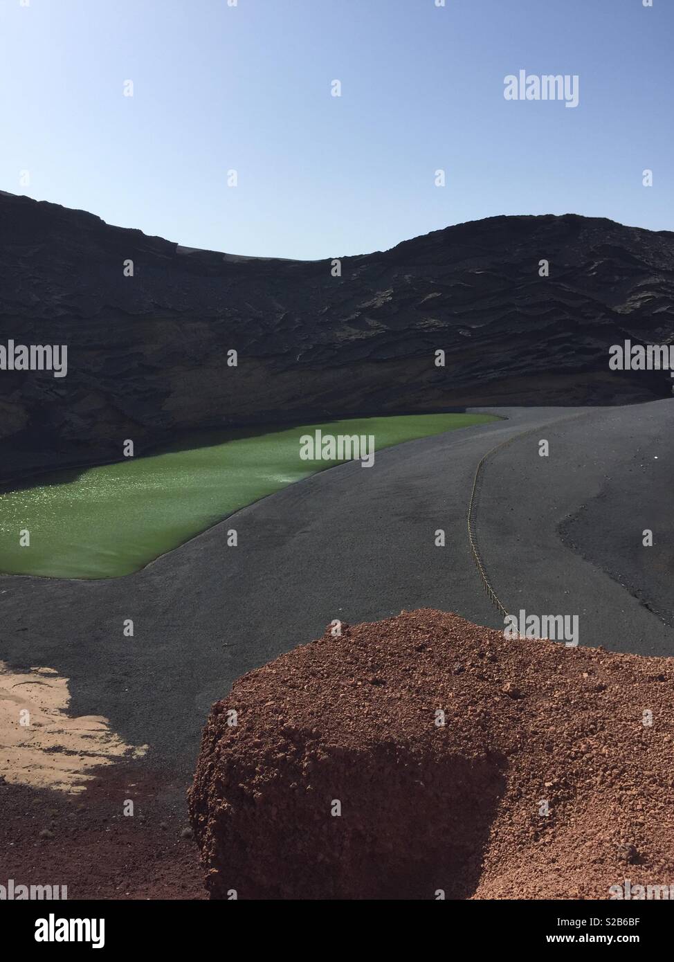 Lava lakes -Fotos und -Bildmaterial in hoher Auflösung – Alamy