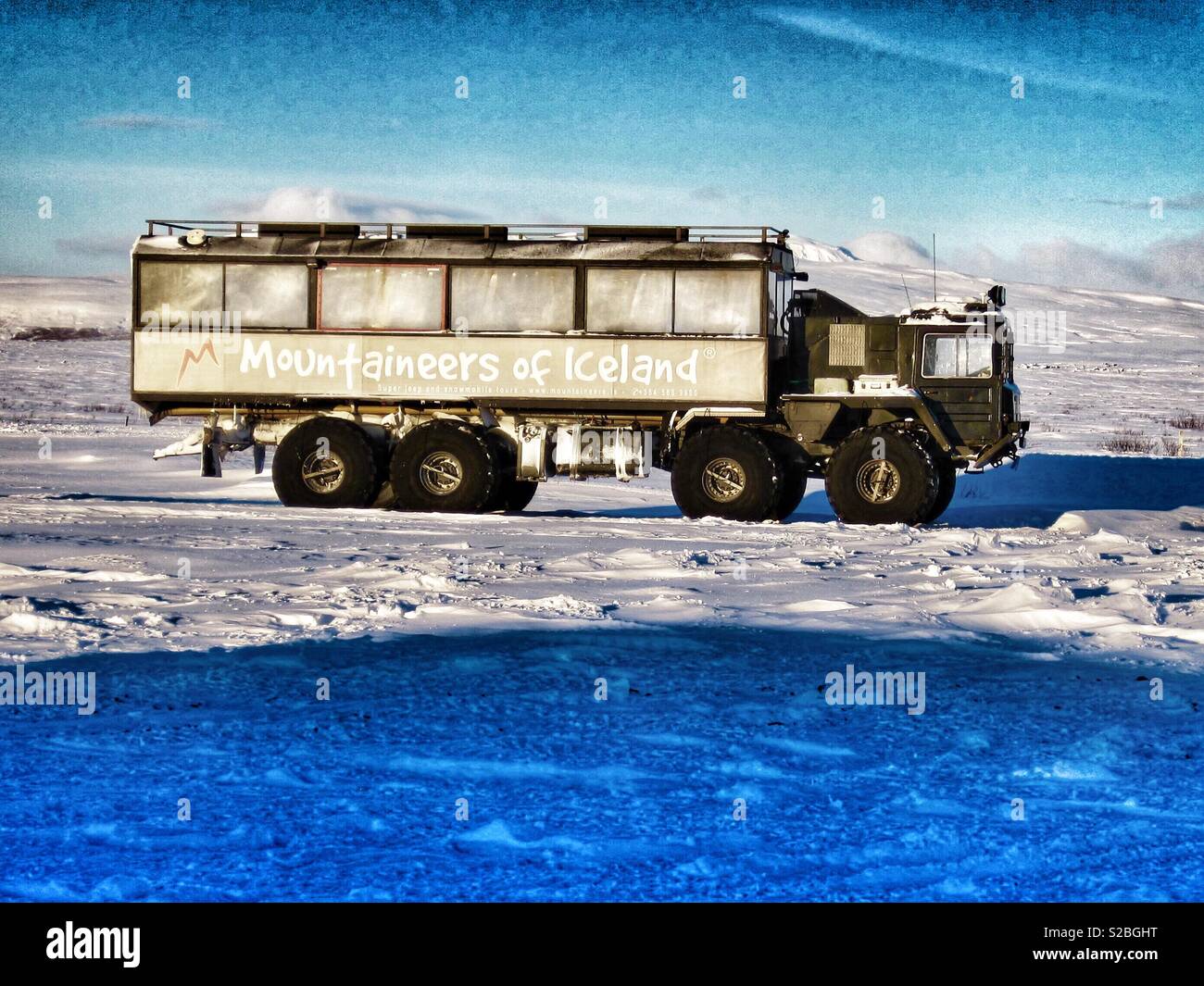 All terrain bus -Fotos und -Bildmaterial in hoher Auflösung – Alamy