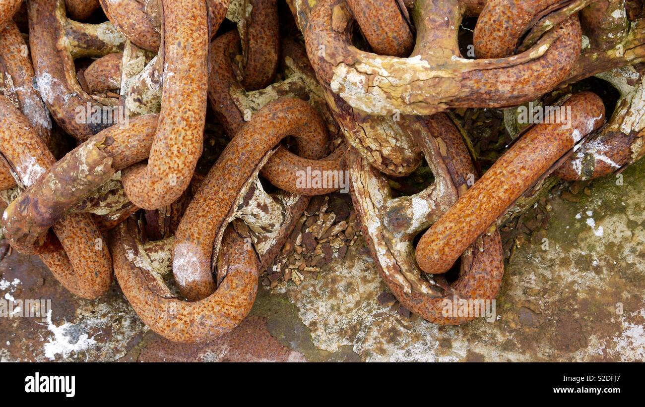 Glieder und ketten -Fotos und -Bildmaterial in hoher Auflösung – Alamy