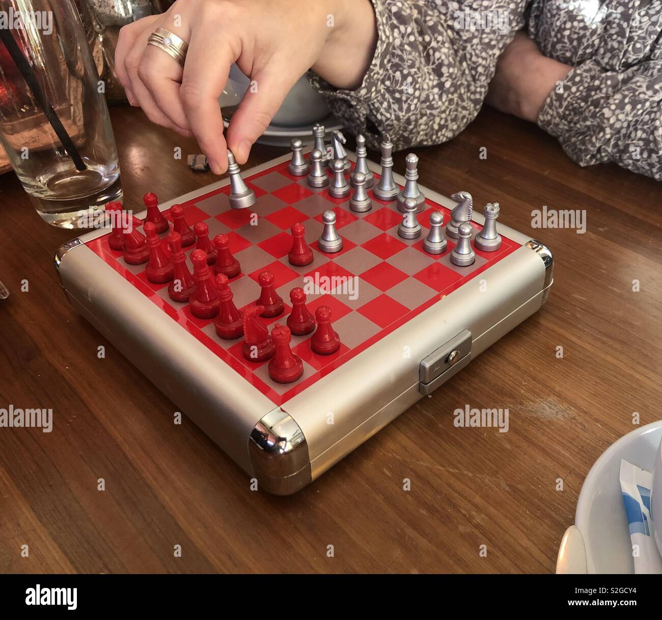 Chess shop -Fotos und -Bildmaterial in hoher Auflösung – Alamy