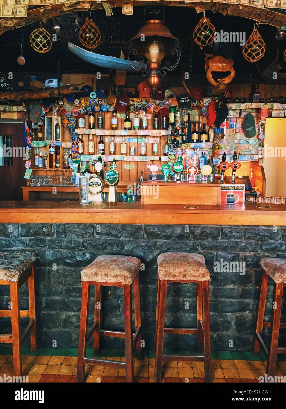 Typische alte kneipe -Fotos und -Bildmaterial in hoher Auflösung – Alamy