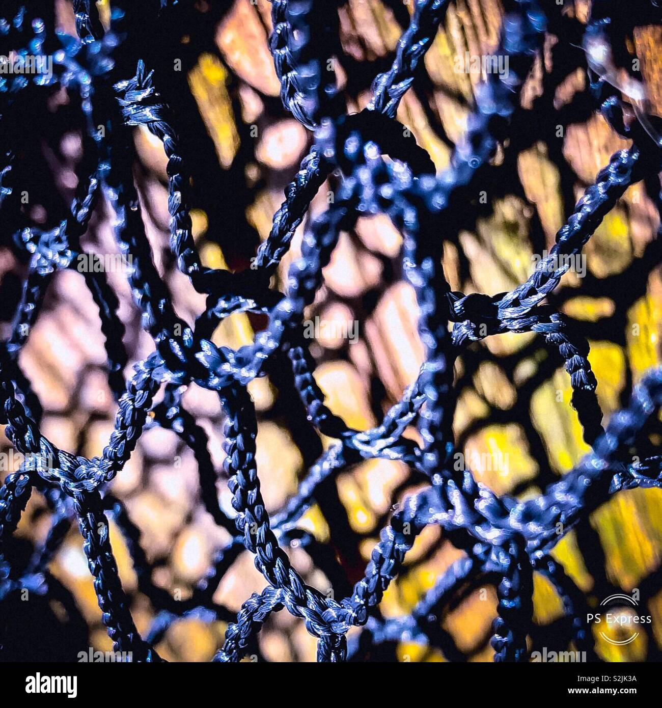 Durch das Netz Stockfotografie - Alamy