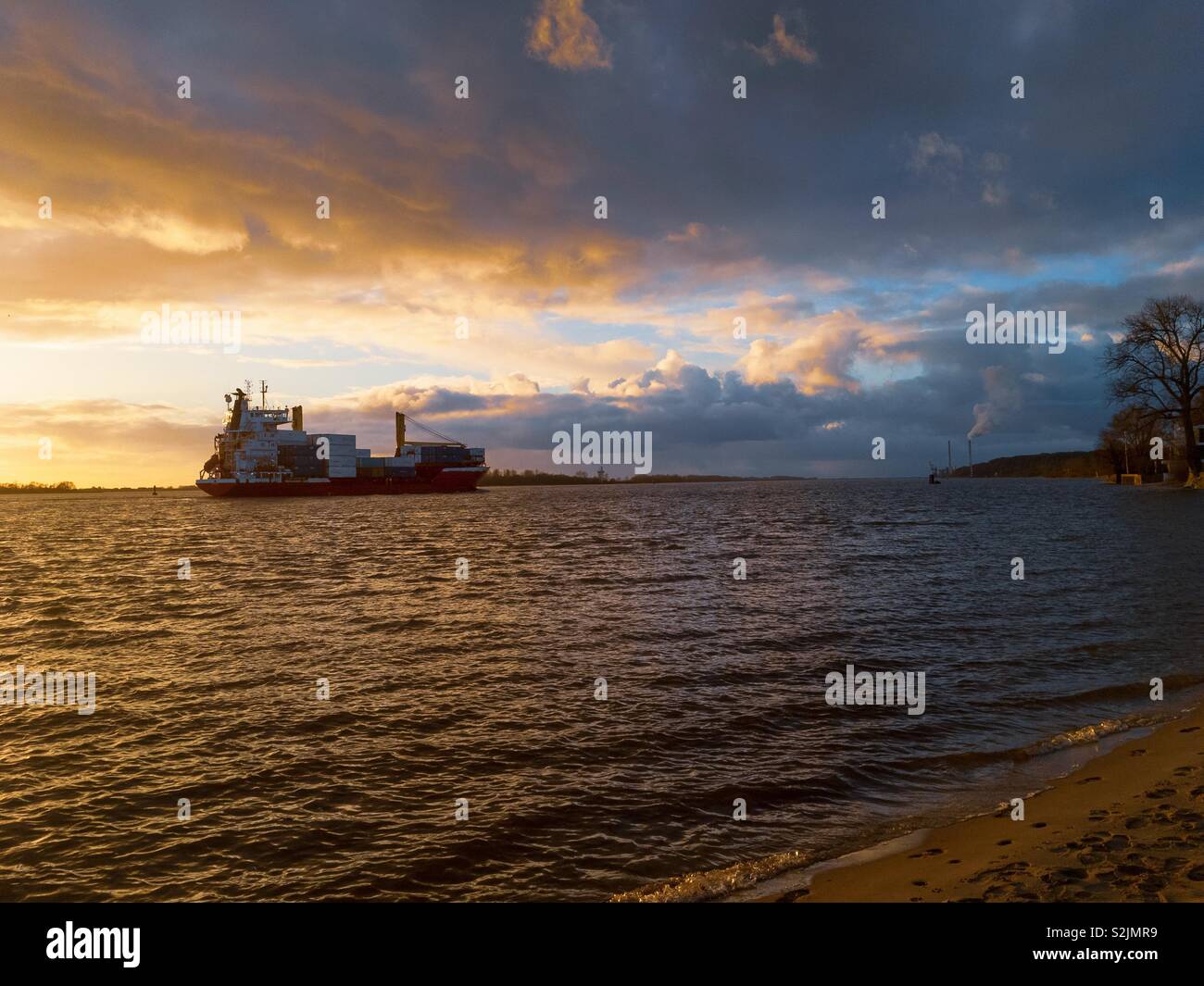 Hamburg blankenese strand -Fotos und -Bildmaterial in hoher Auflösung ...