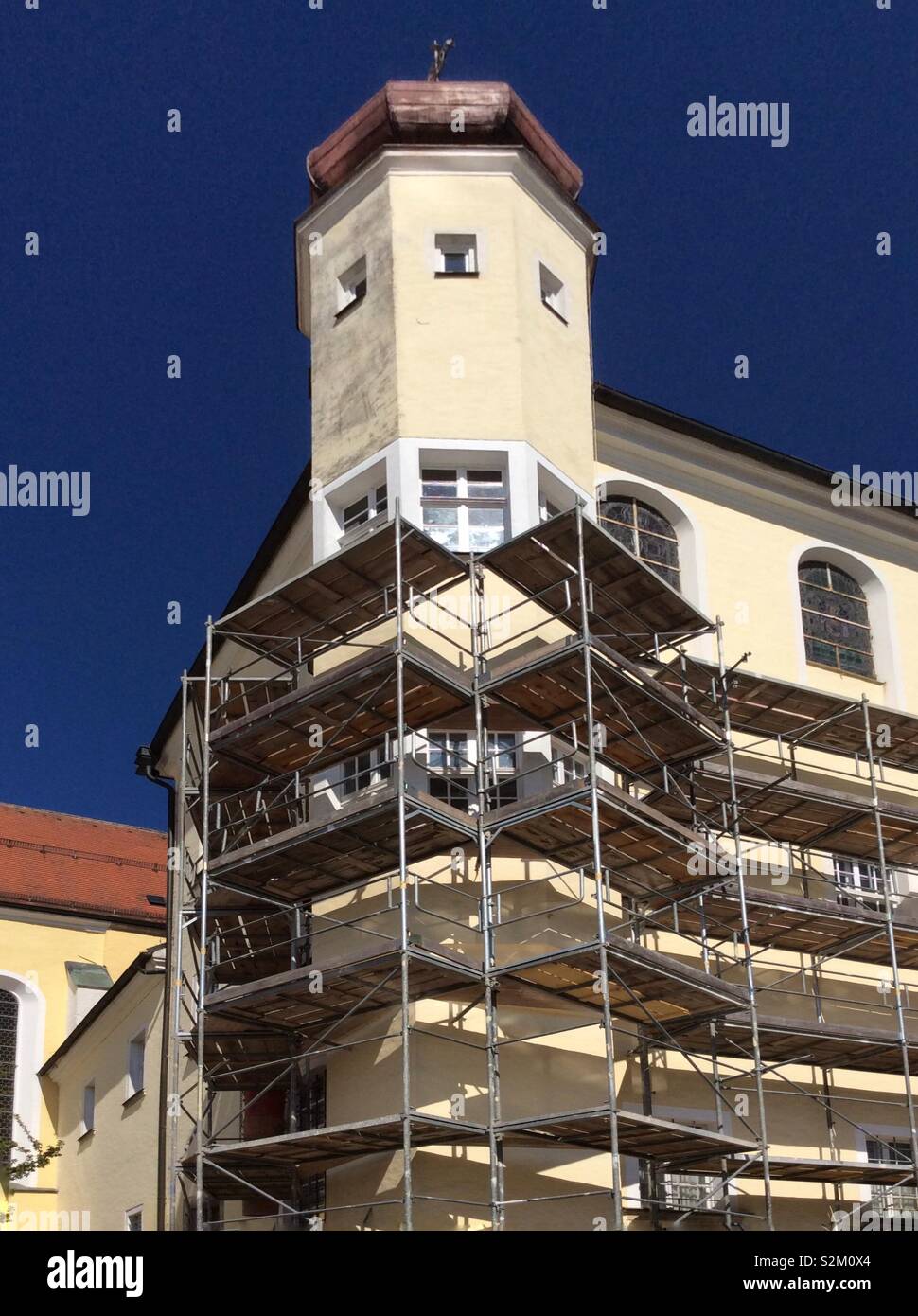 Fassaden- und Gerüstbau im Bau, das Kloster Metten, Niederbayern ...