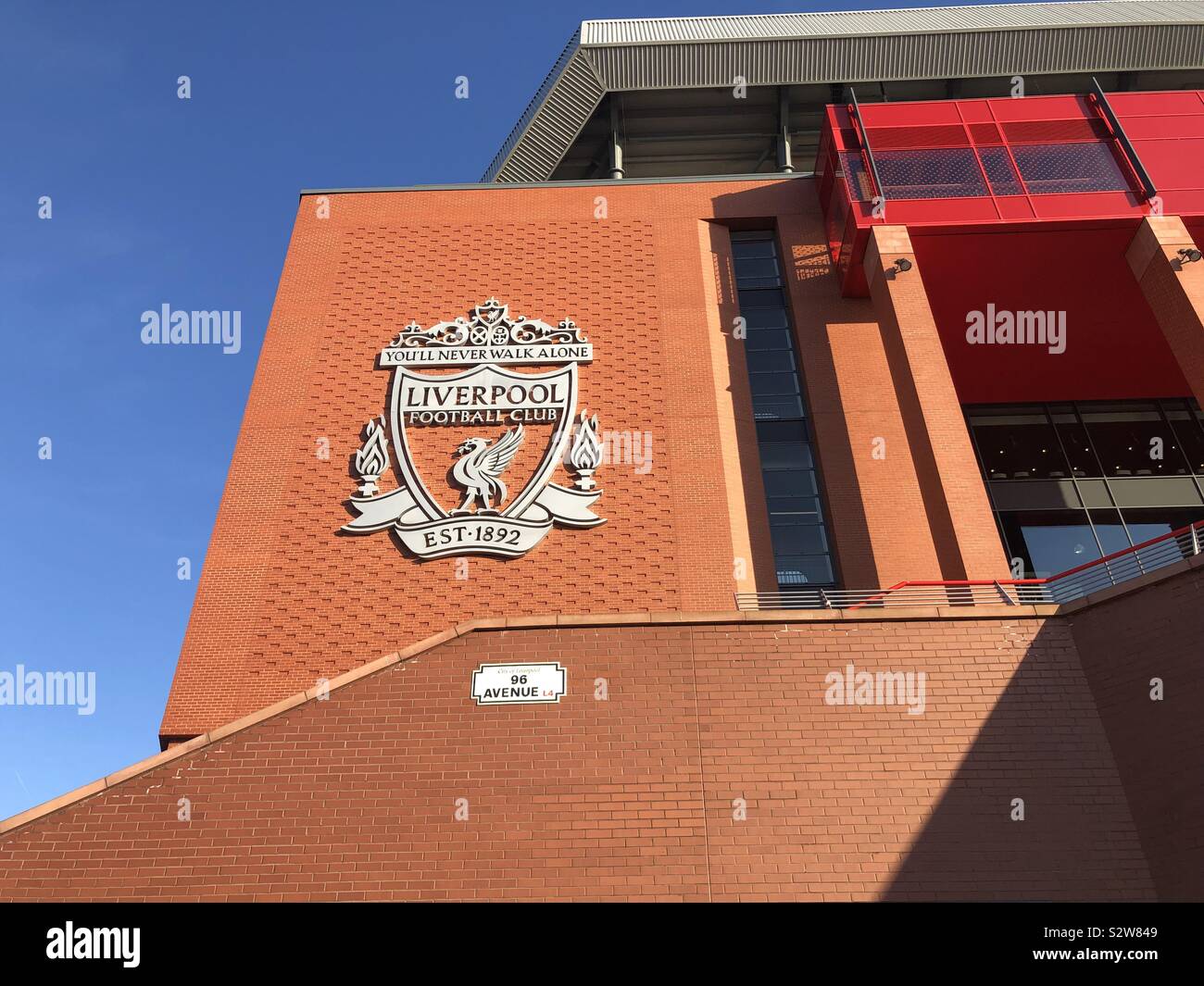 Anfield stadium liverpool -Fotos und -Bildmaterial in hoher Auflösung ...