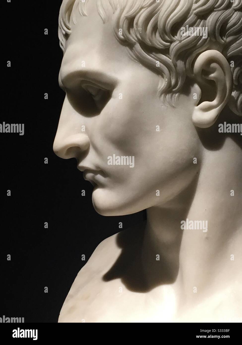 Statua di antonio canova -Fotos und -Bildmaterial in hoher Auflösung ...